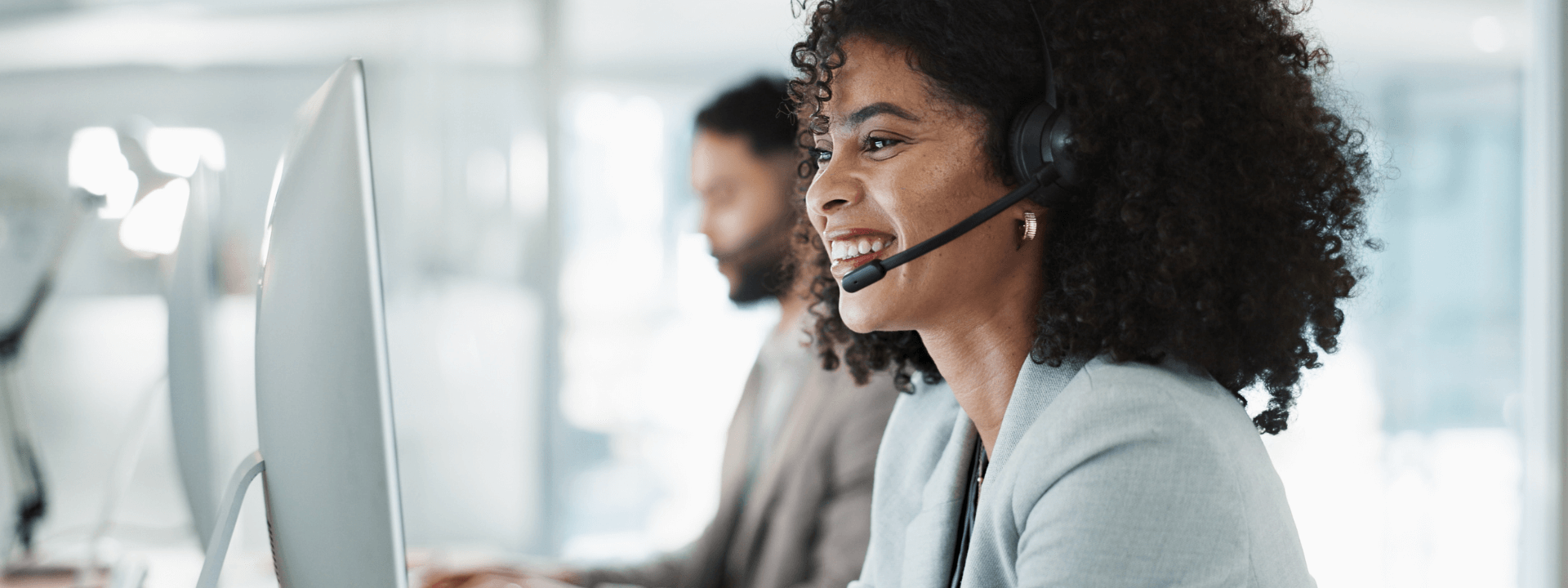 The Complete Guide to AI-Powered Coaching for Contact Centers